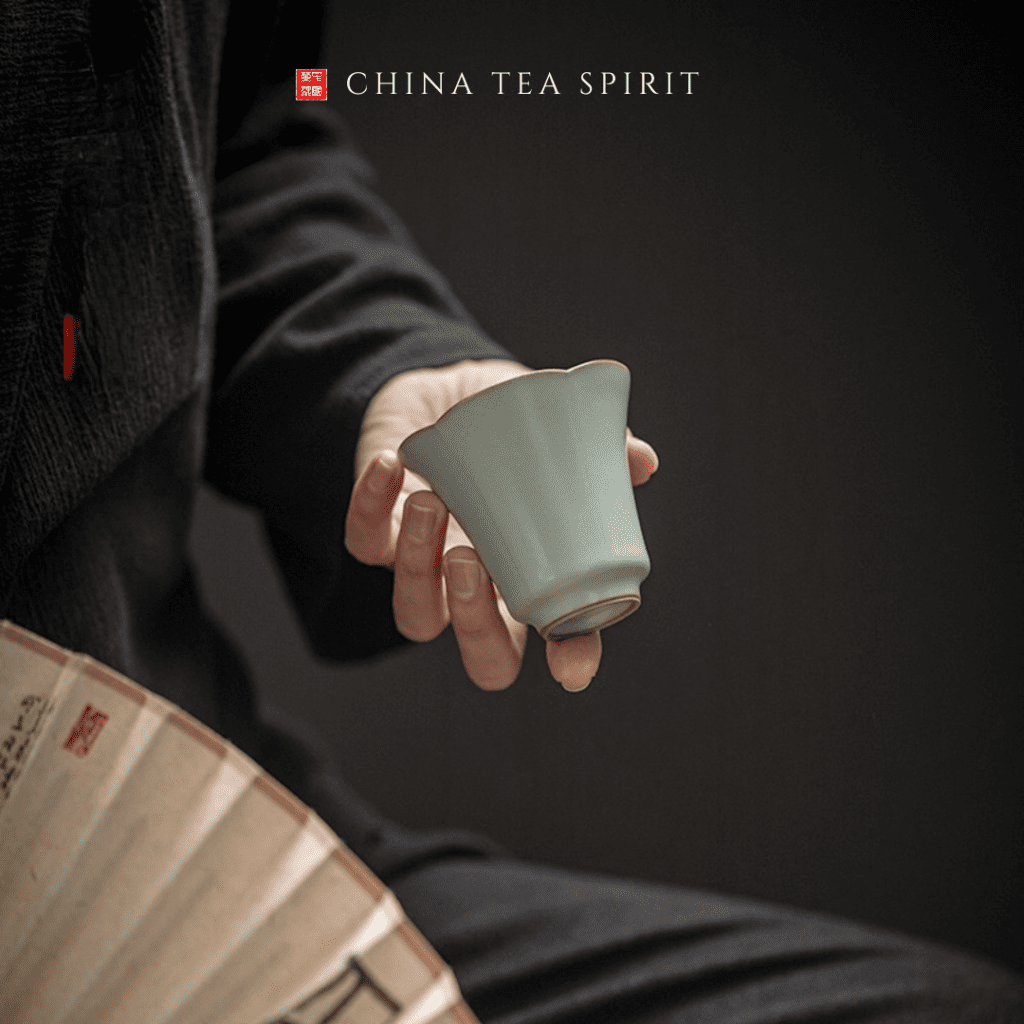 Vintage Simple Chic Ceramics Petal Shaped Tea Cup - China Tea Spirit