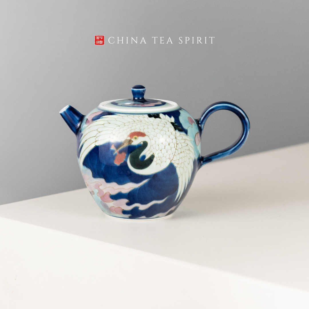 Hand-painted Ceramics Fairy Crane Kung Fu Teapot - China Tea Spirit