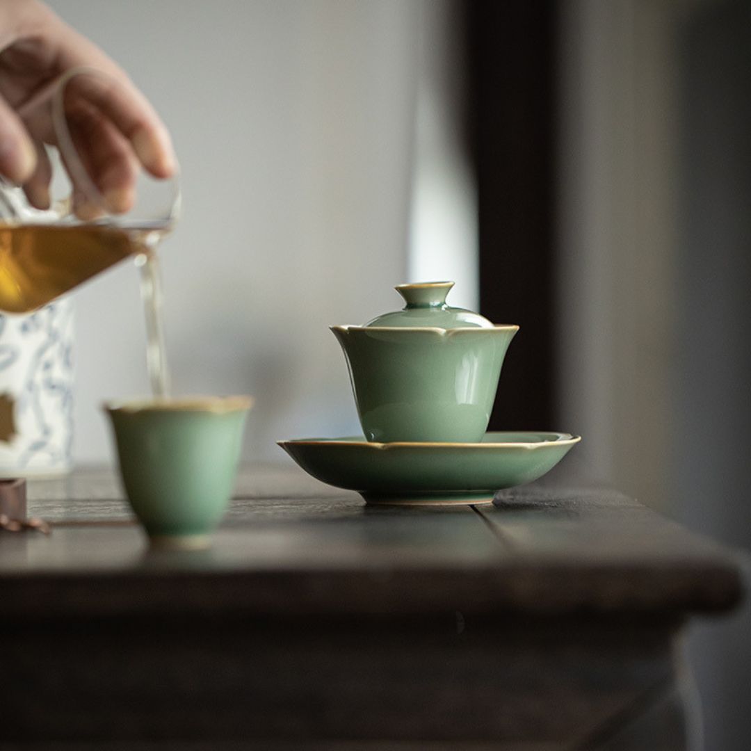 Yue Ware Ceramic Flower Shaped Gaiwan - China Tea Spirit