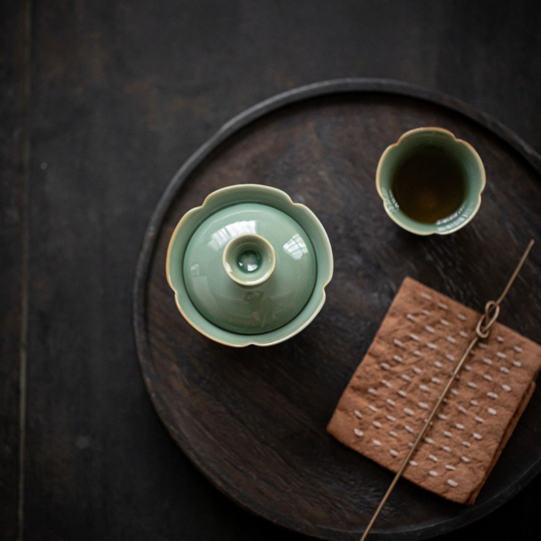 Yue Ware Ceramic Flower Shaped Gaiwan - China Tea Spirit