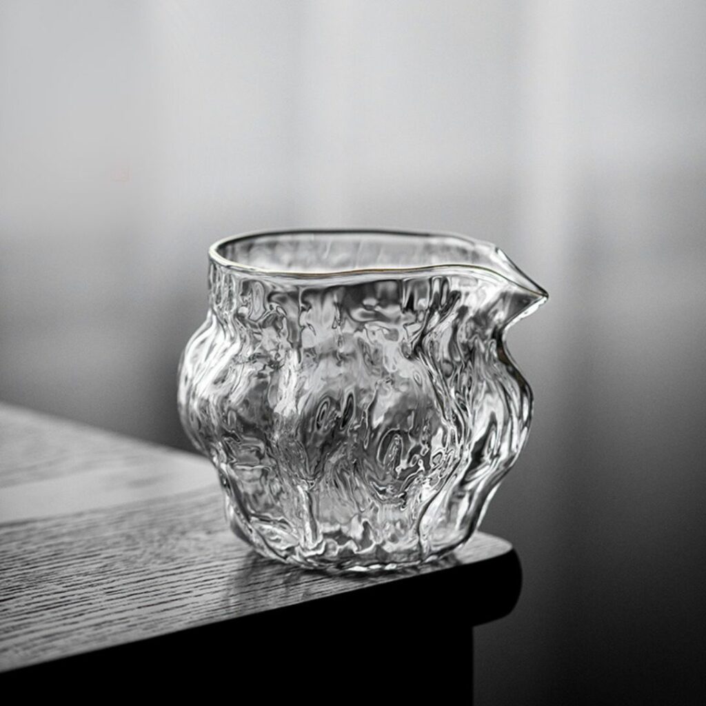 Wood Handle Thickened Glass Mountain 300ml Fair Cup Gong Dao Bei