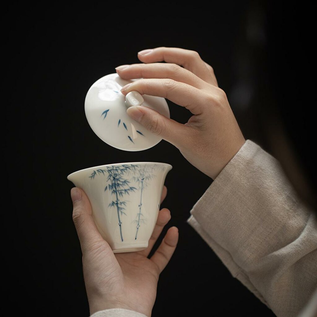 Hand painted Ceramic Qinghua Bamboo 150ml Gaiwan - China Tea Spirit