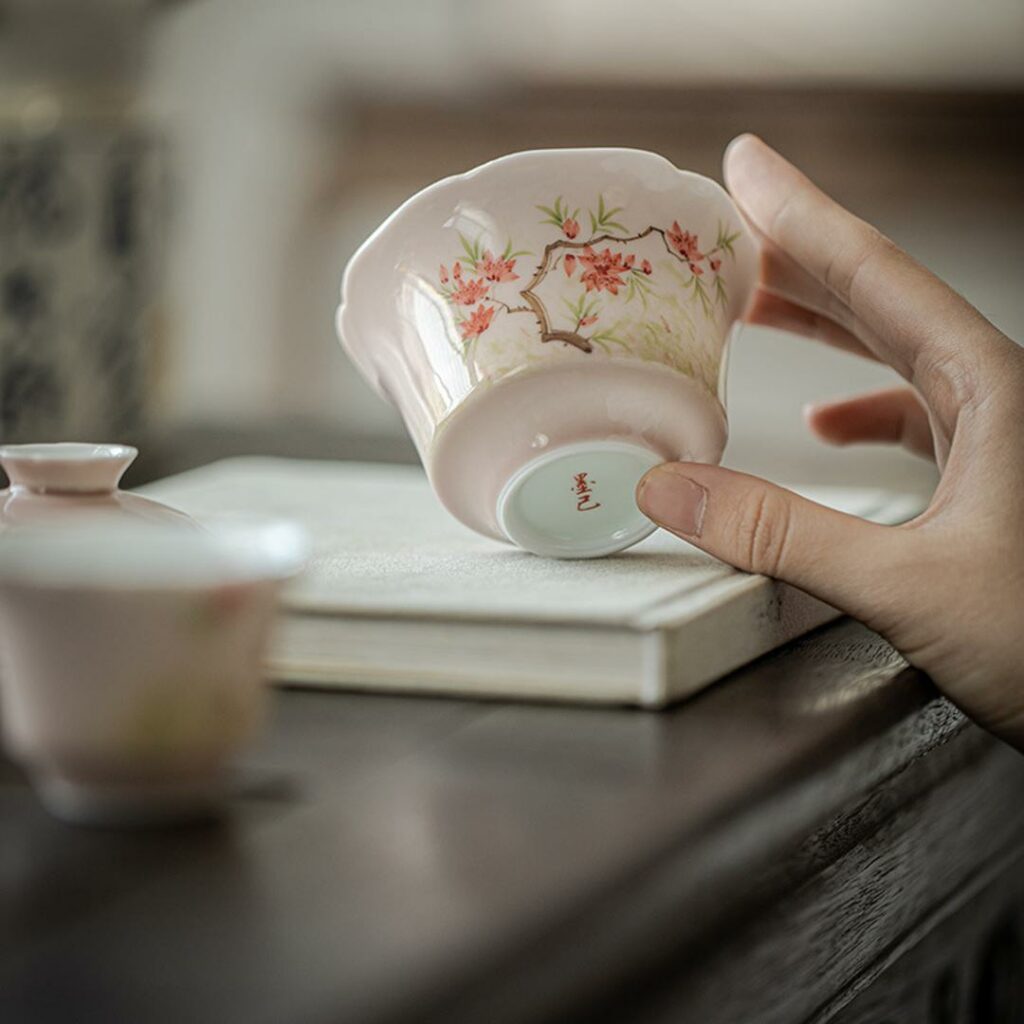 Hand painted Ceramic Pale Smoke Pink Chinese Painting Gaiwan - China ...