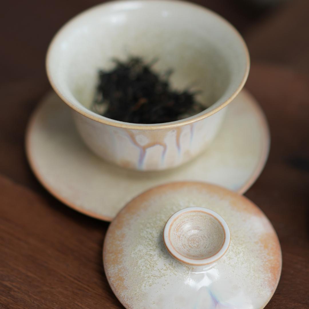 Gradient Glaze Ceramic Queen Conch Color 120ml Gaiwan - China Tea Spirit