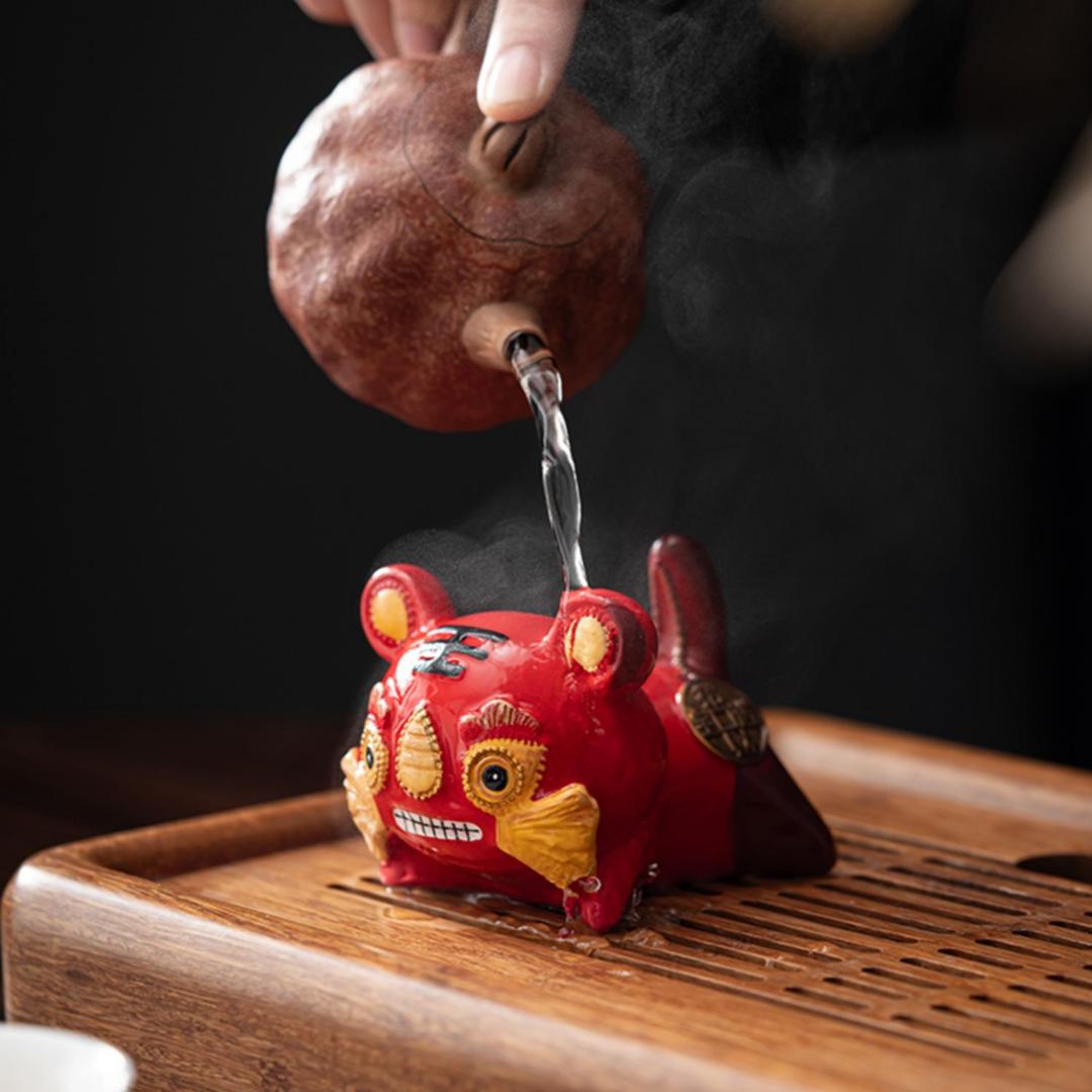 Creative Color Changing Ceramic Cloth Tiger Tea Pet - China Tea Spirit