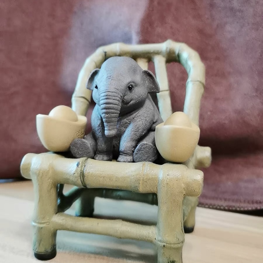 Yixing Clay Cute Little Sitting Elephant Tea Pet - China Tea Spirit