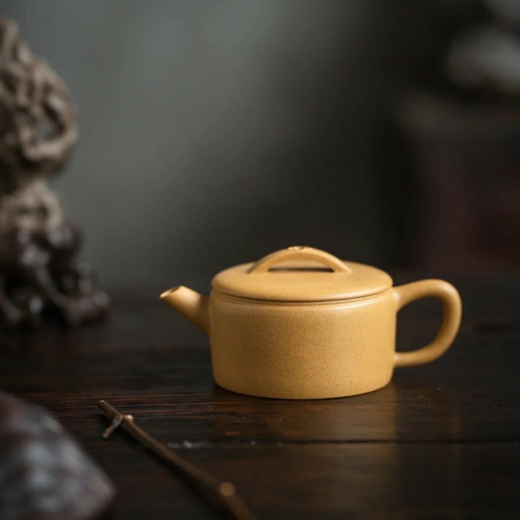Jiang Po Ni Pufferfish Xi Shi 150ml Yixing Teapot - China Tea Spirit