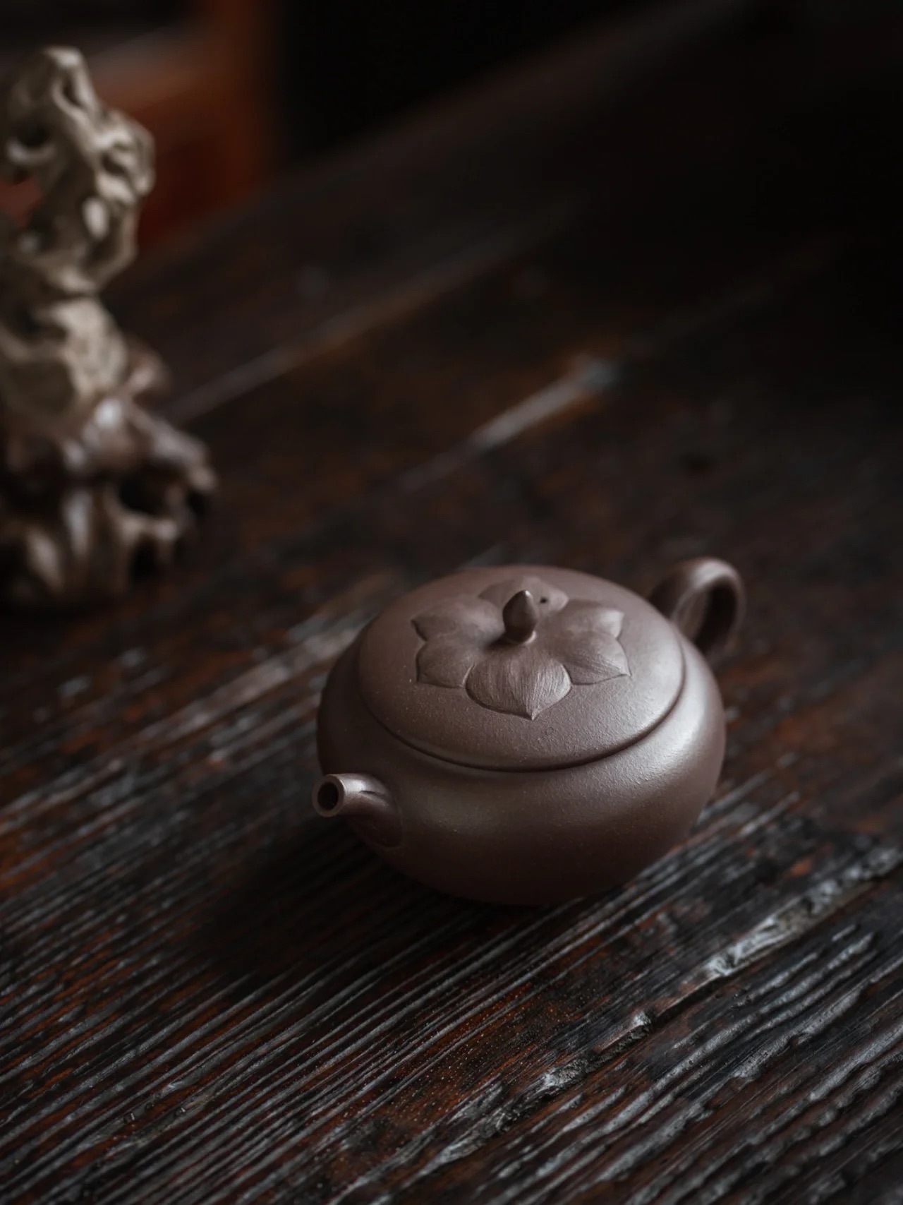 Aged Zini Wu Chen Lotus 170ml Yixing Teapot - China Tea Spirit