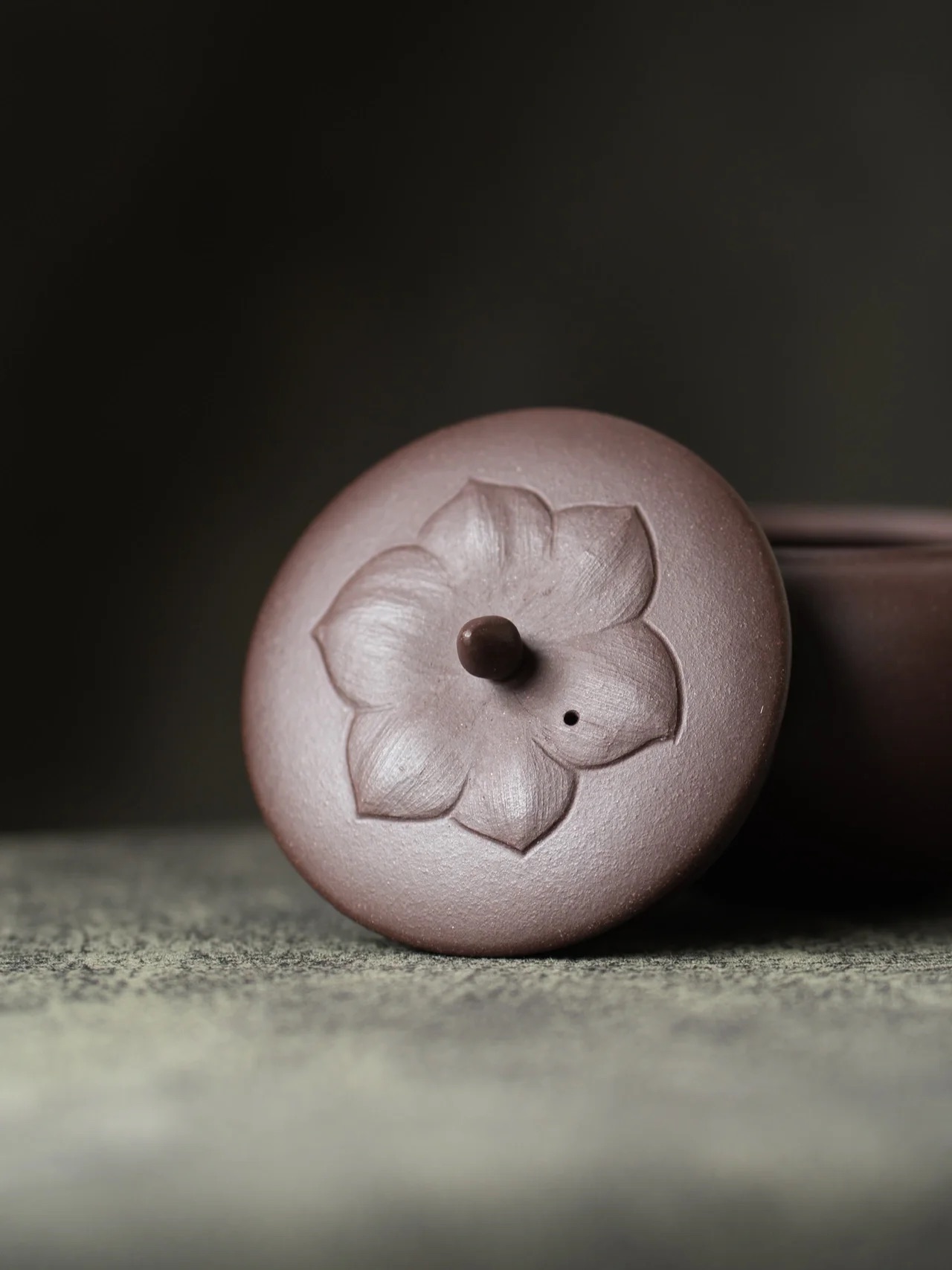 Aged Zini Wu Chen Lotus 170ml Yixing Teapot - China Tea Spirit