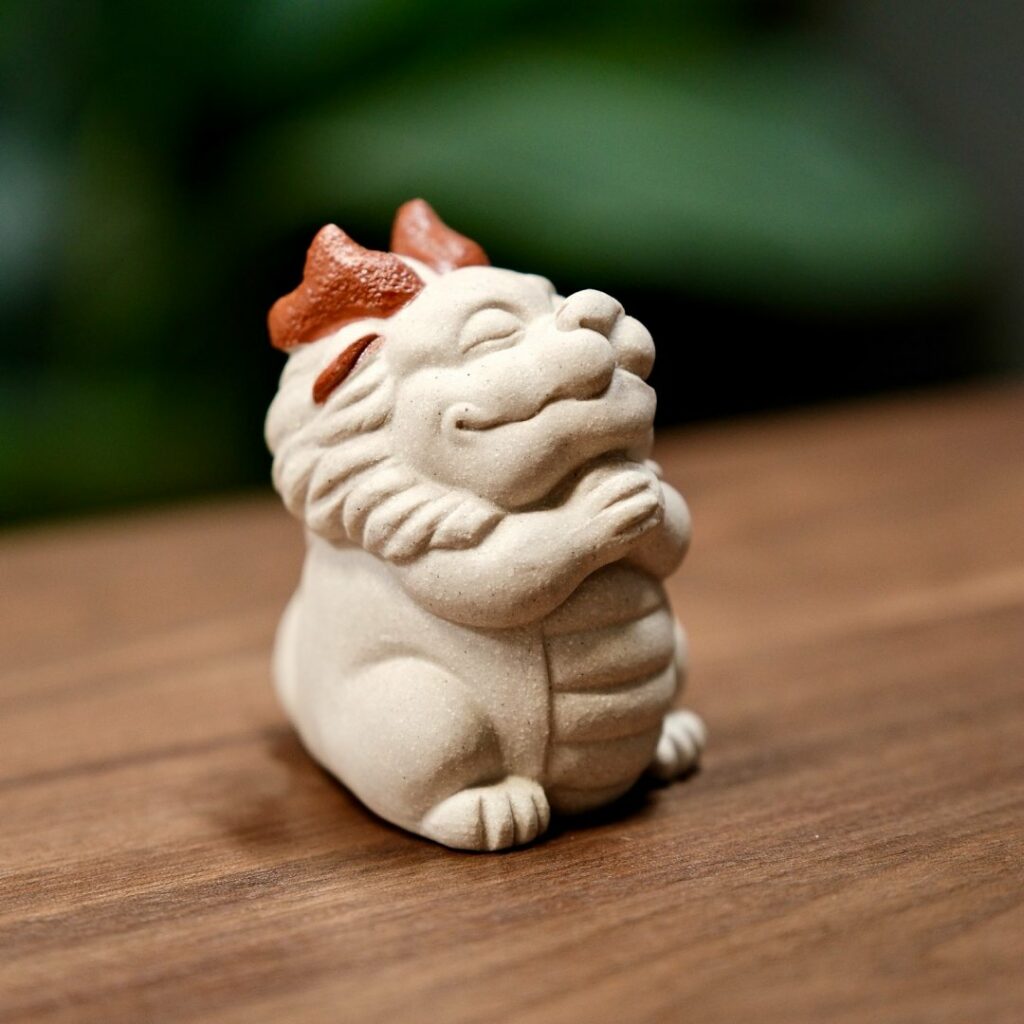 Handmade White Duanni Praying White Dragon Tea Pet - China Tea Spirit
