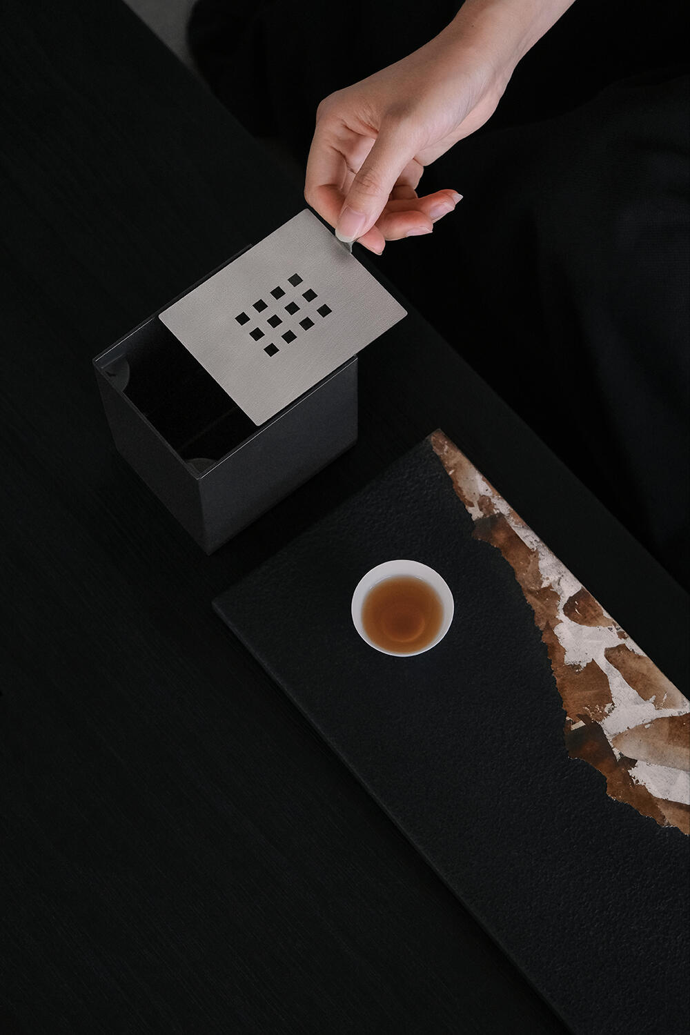 Elegant Iron Square Shape Tea Basin - China Tea Spirit