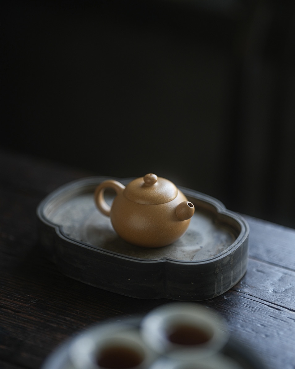 Half Handmade Duanni Gourd Wen Dan 140ml Yixing Teapot - China Tea Spirit