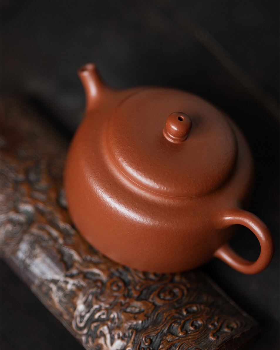 Zhuni De Zhong 130ml Yixing Teapot - China Tea Spirit