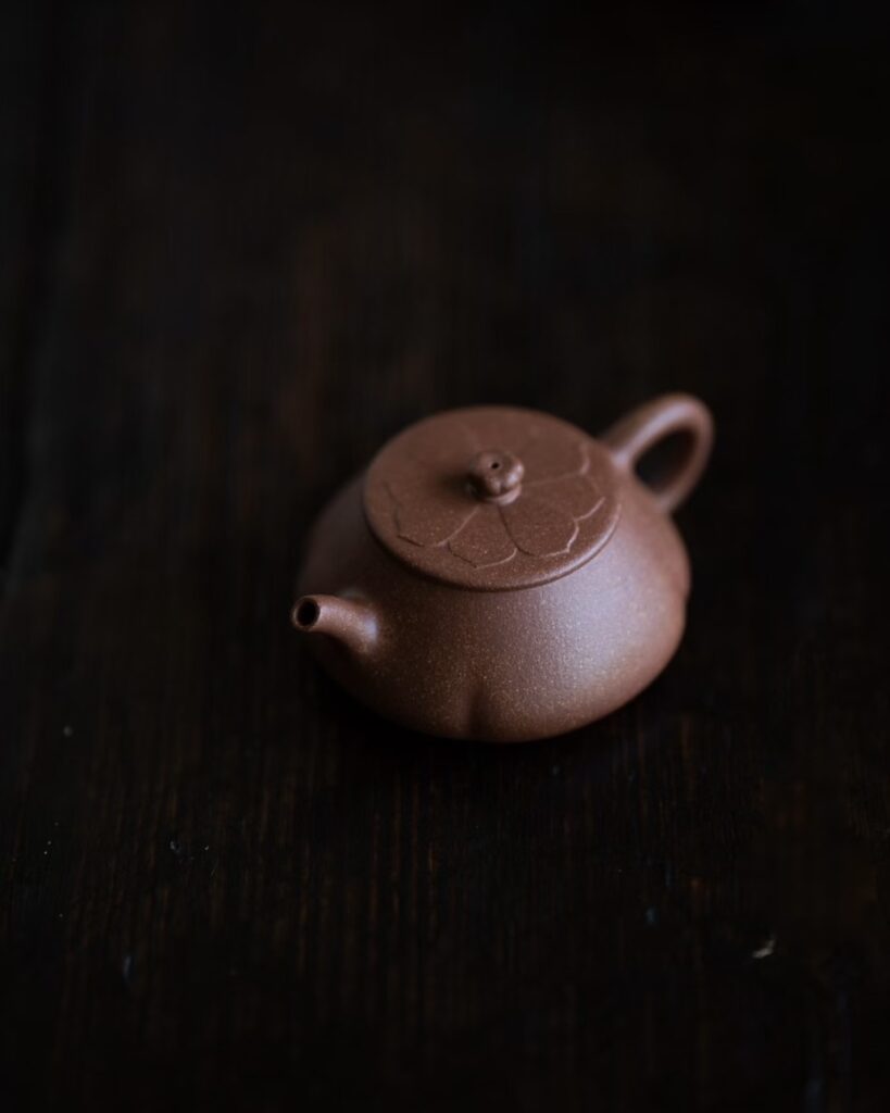 Half Handmade Jiang Po Ni Lotus Shi Piao 130ml Yixing Teapot - China ...