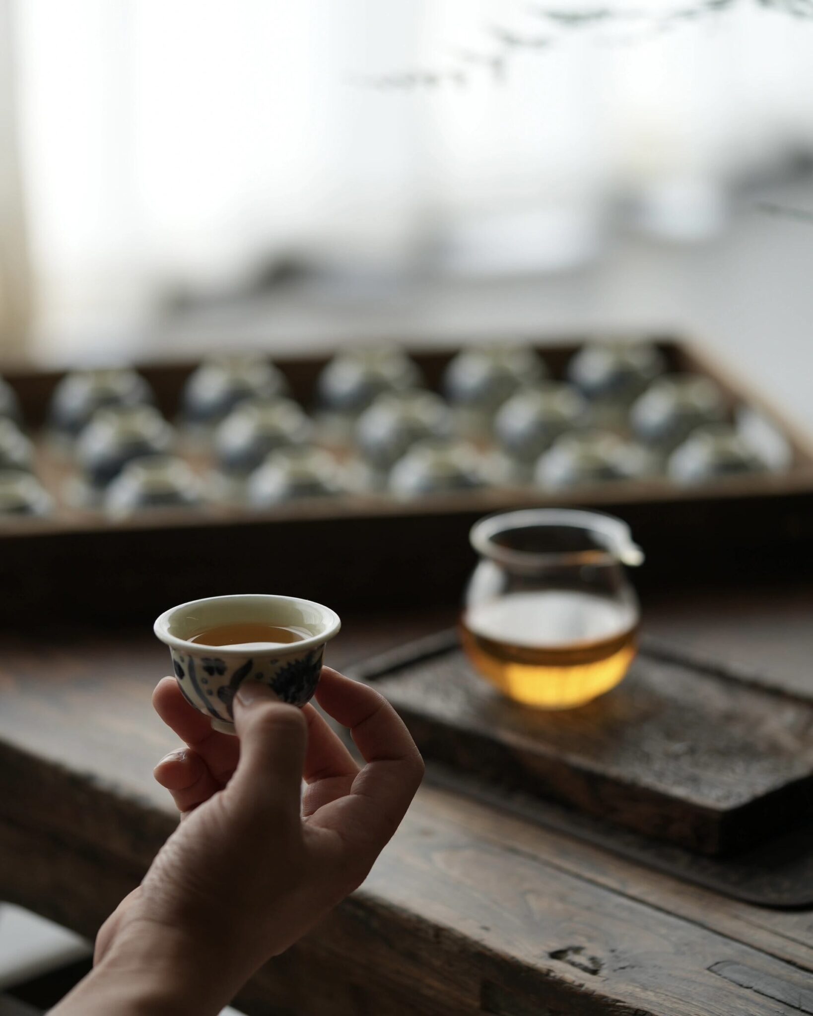 Hand-painted Qinghua Ceramic Fish & Algae 50ml Host Cup Tea Cup - China ...