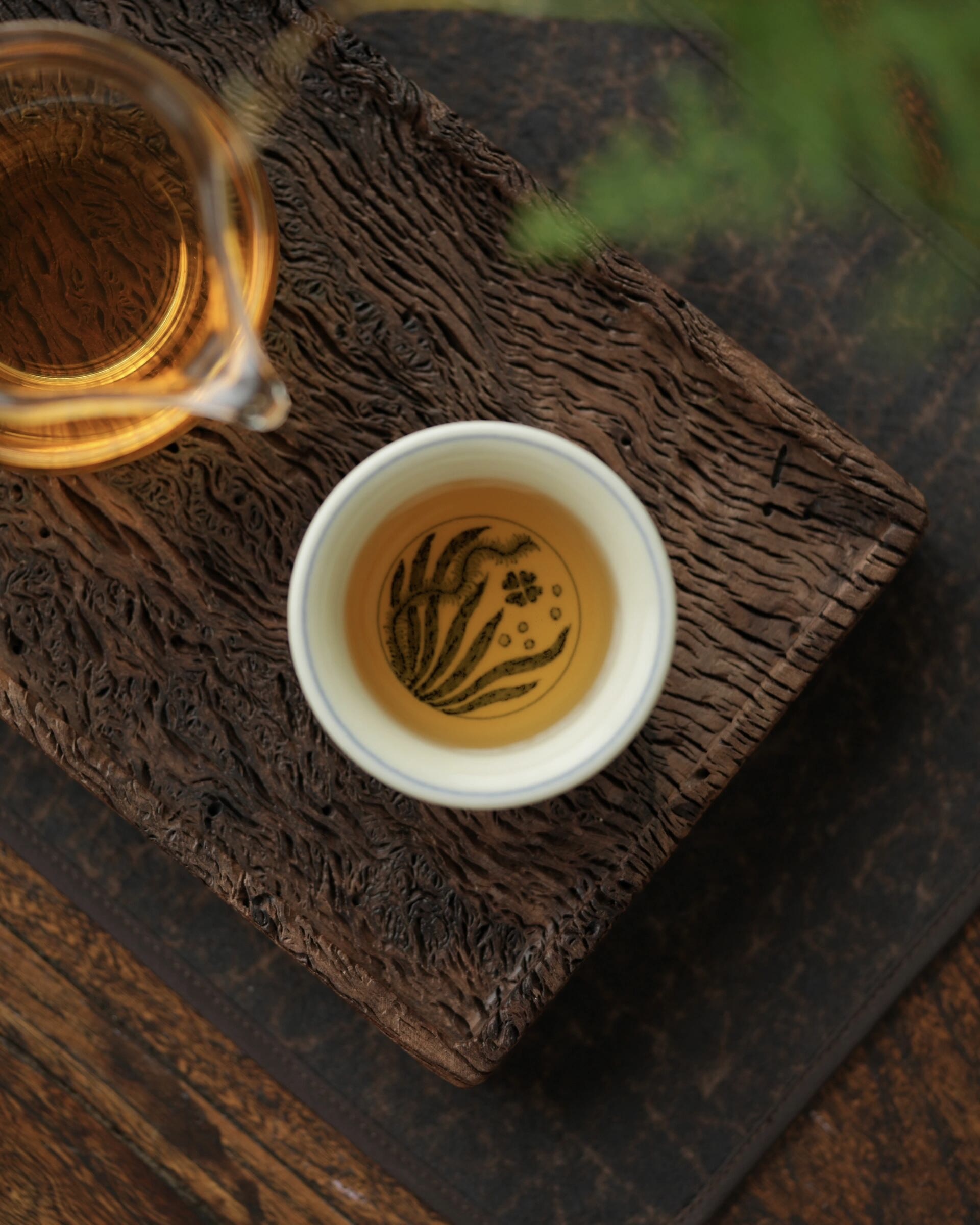 Hand-painted Qinghua Ceramic Fish & Algae 50ml Host Cup Tea Cup - China ...