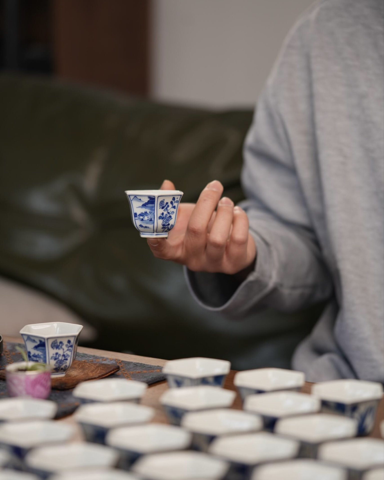 Handmade Hand-painted Qinghua Ceramic Four Seasons Hexagonal 40ml Tea ...
